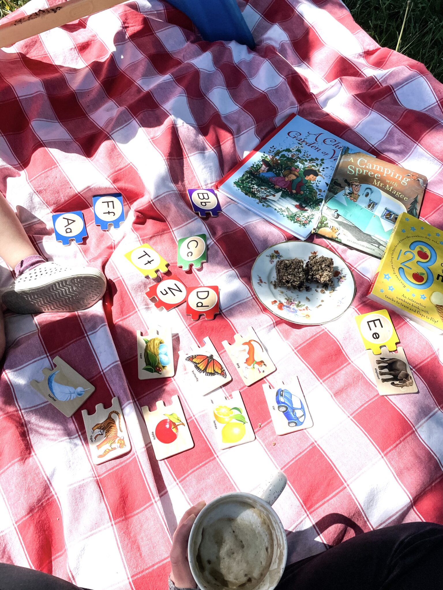 Coffee and Tea Time: Our Preschool Morning Routine - The Flourishing ...